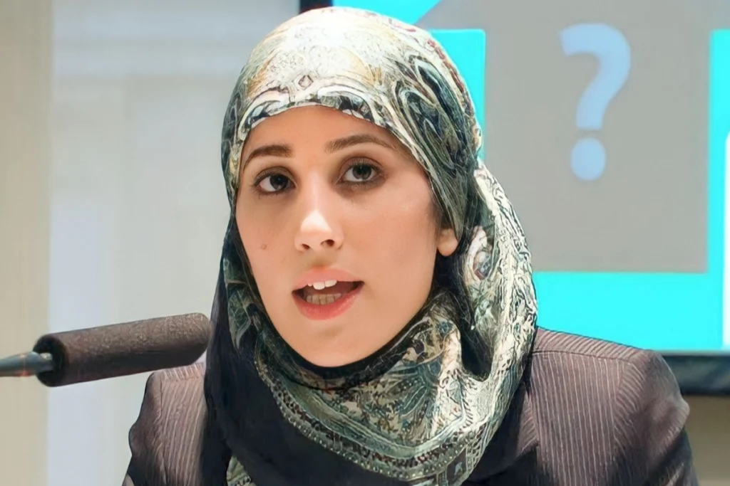 Sameera Fazili Helping : Empowering Communities and Making a Lasting ...